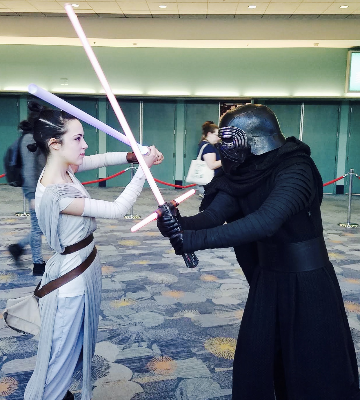 #WonderCon2017 Day 1 Cosplay in Pictures – South OC Beaches